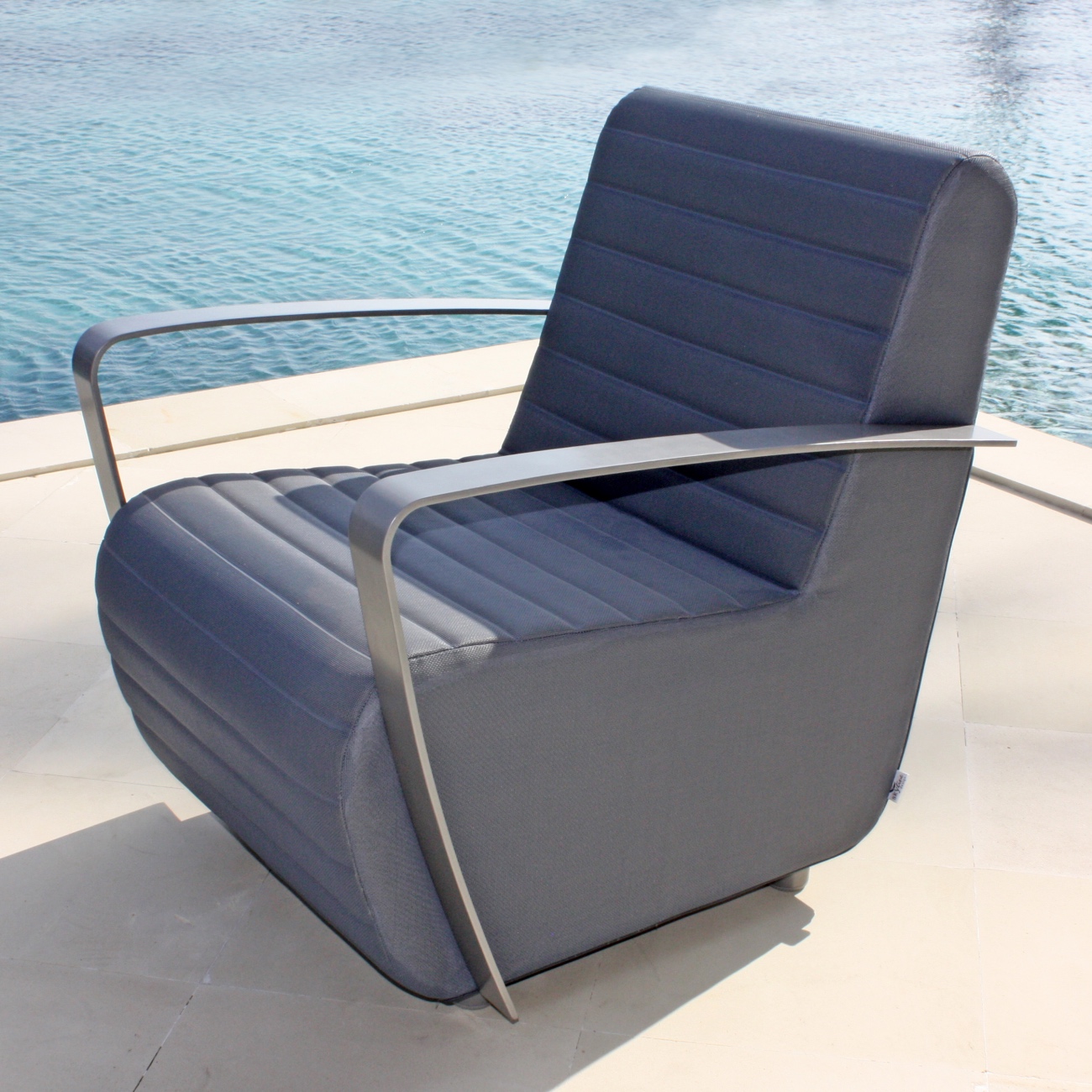 AXIS CHAIR – Luxury Outdoor Living