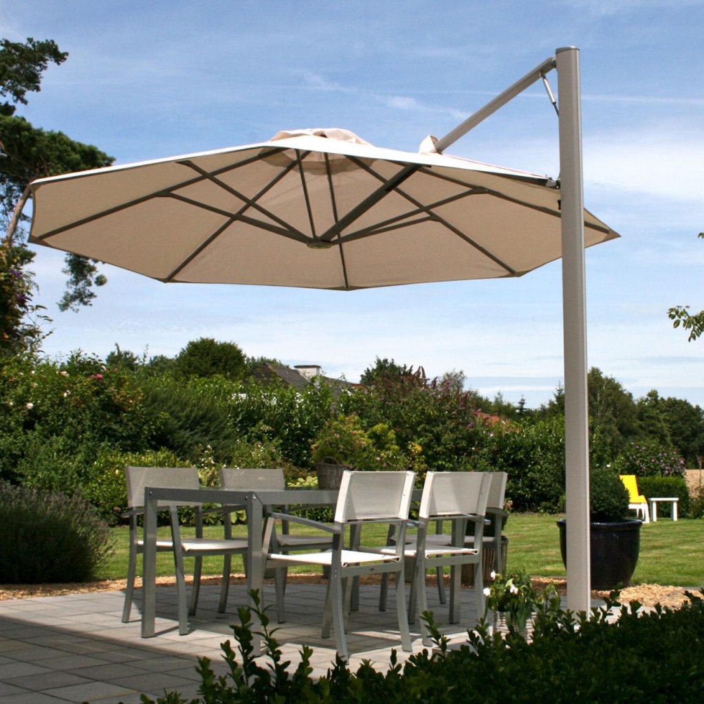 Prostor P7 - Rotating Luxury Cantilever Parasol – Luxury Outdoor Living