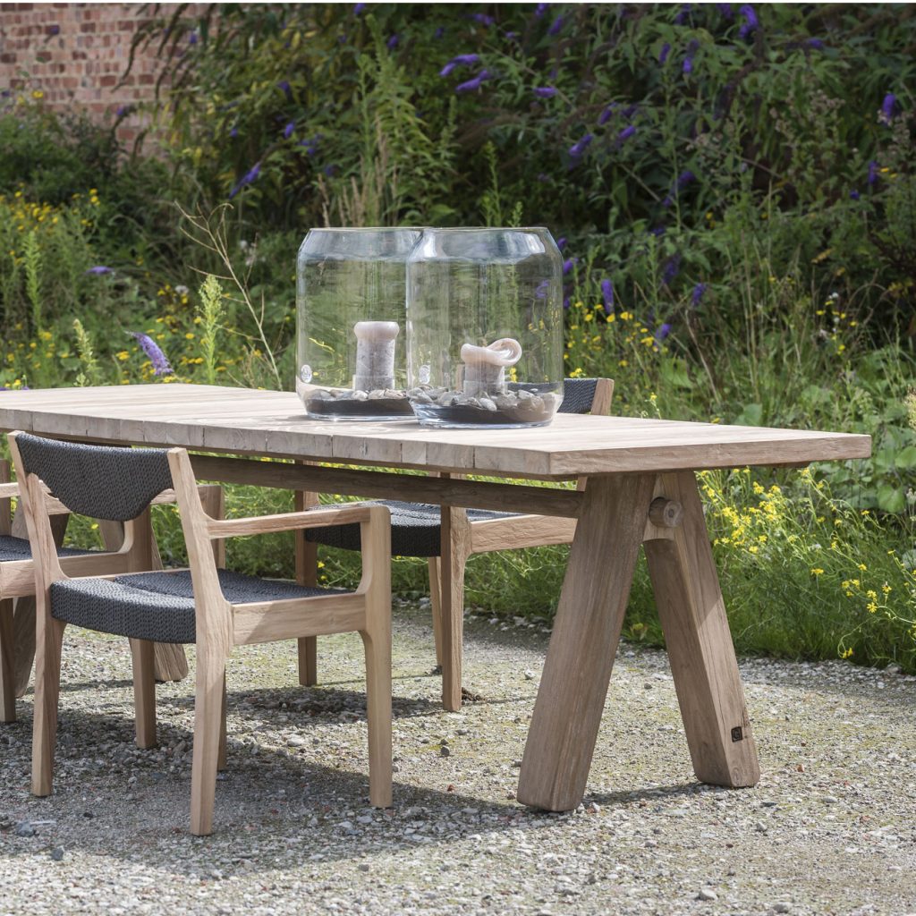 Gommaire Ziggy Dining Table – Luxury Outdoor Living