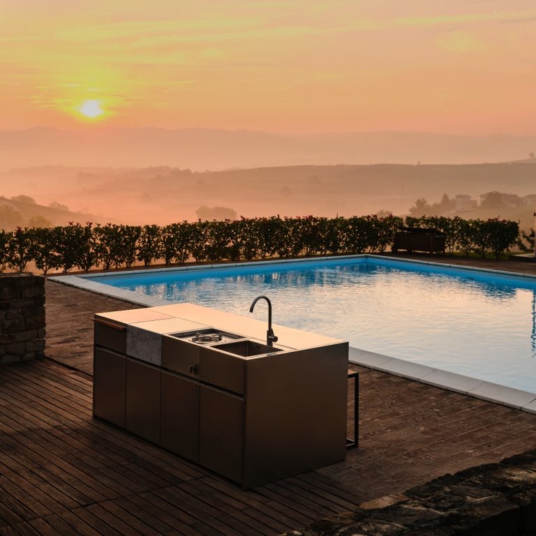 Modular Kitchens – Luxury Outdoor Living