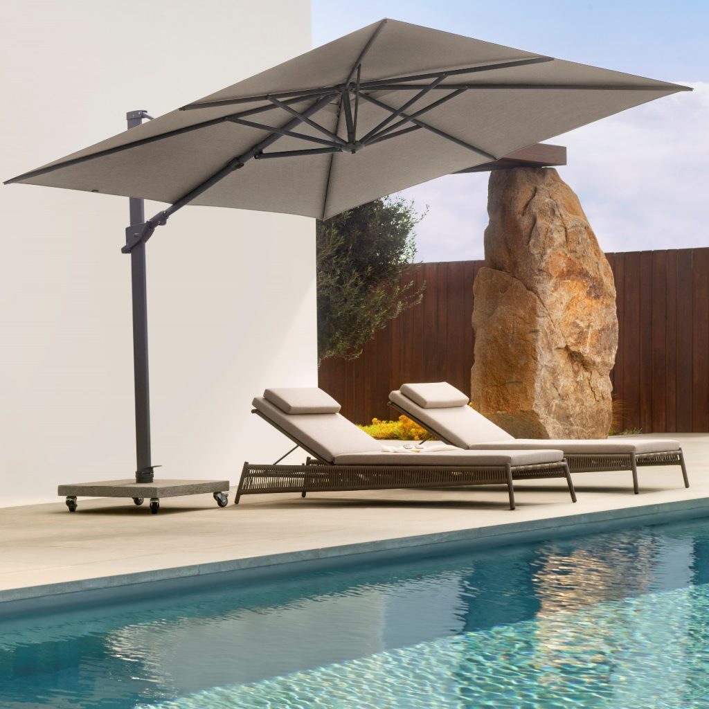 Skyline Scoop Sun Lounger – Luxury Outdoor Living