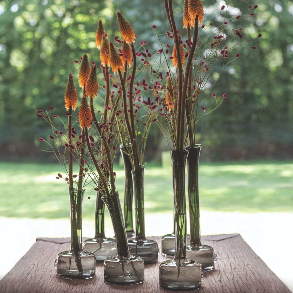 Gommaire Tuba Vase – Luxury Outdoor Living